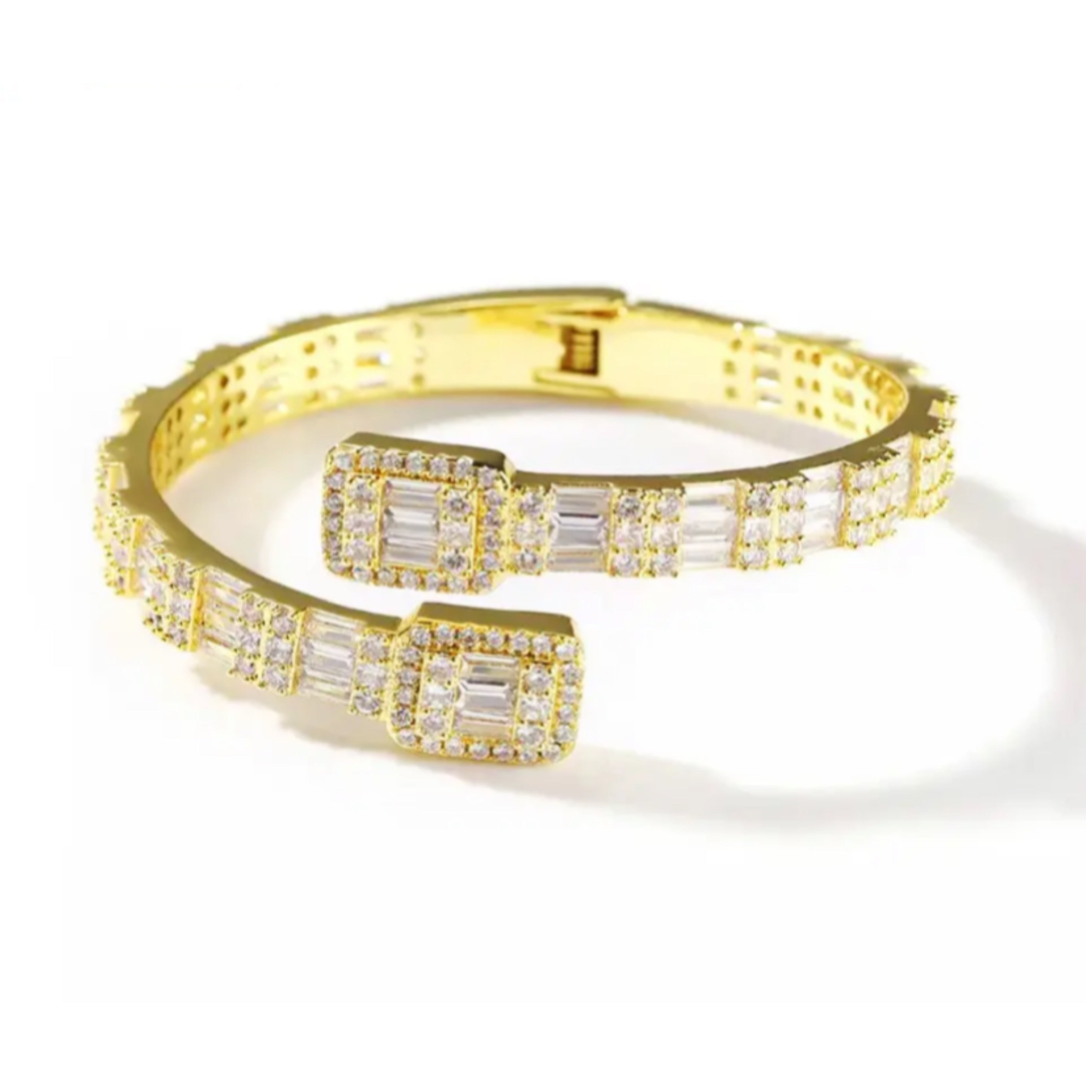 "Tessah" Squared Iced Bracelet no – Royal Kouture 268